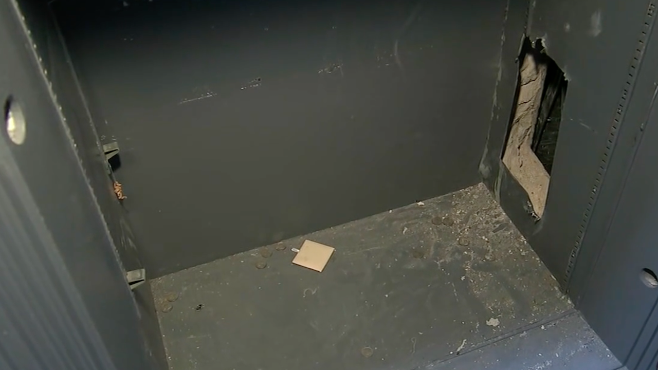 Crooks Steal Millions in Gold and Silver in Brazen Jewelry Store Burglaries